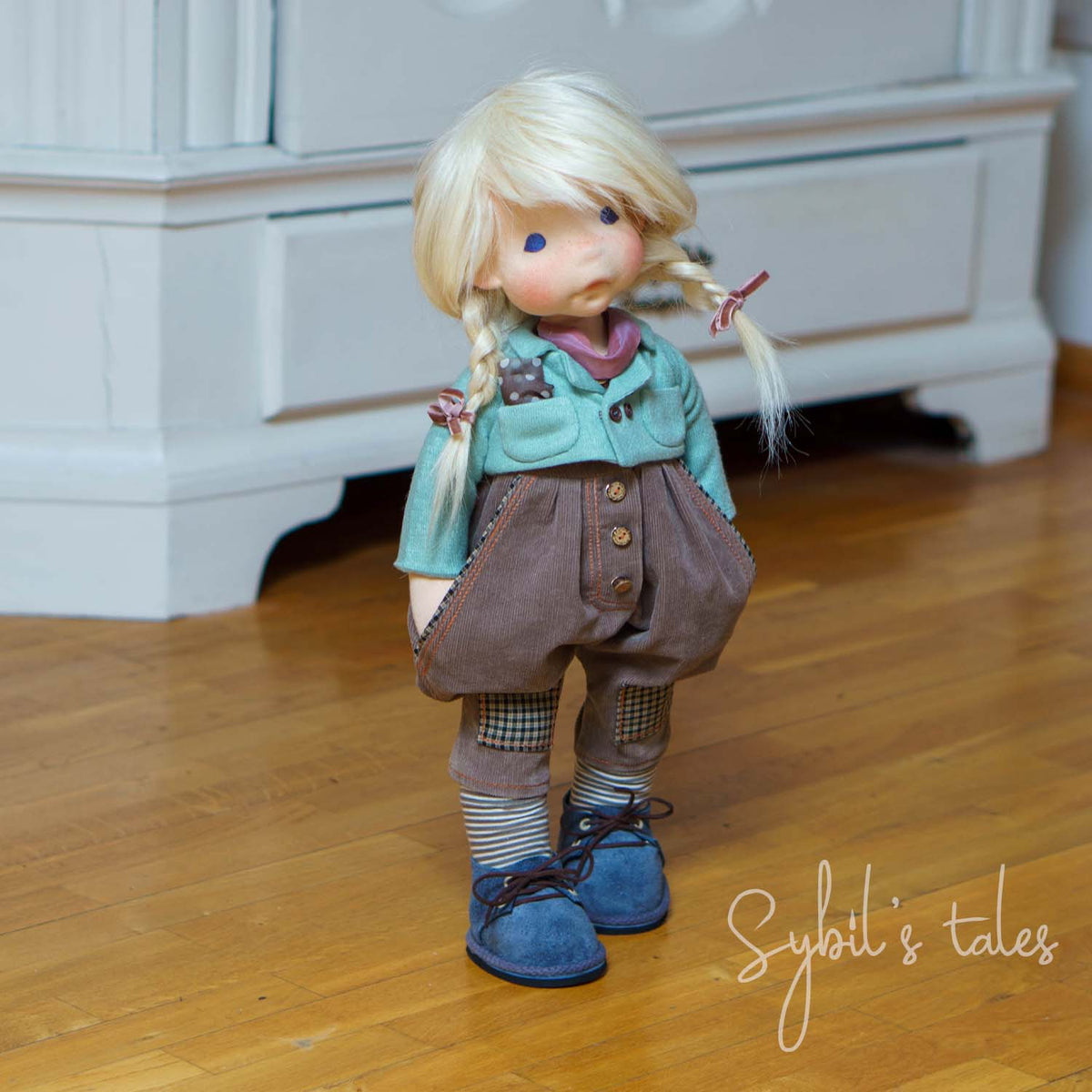 Smilla, natural fiber art doll – Sybil's tales